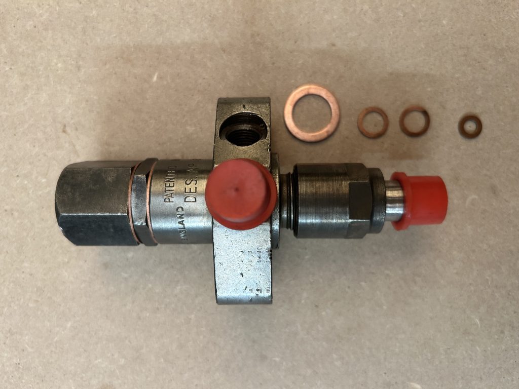 MASSEY FERGUSON 30,35,100 INJECTOR 5306302,BKB32S5127 - Bob Beck Fuel ...